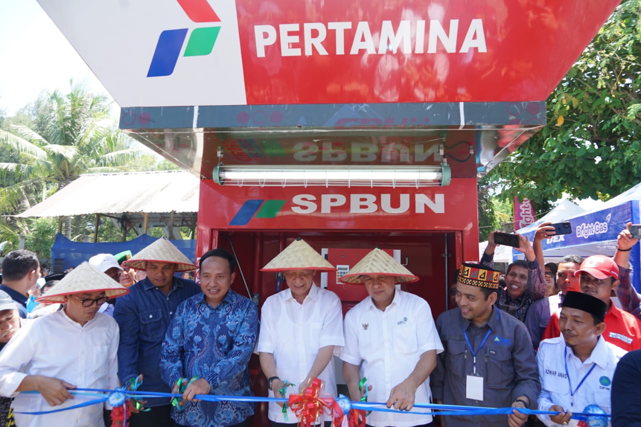Menteri Koperasi & UKM Bersama Pertamina Meresmikan Lembaga Penyalur ...
