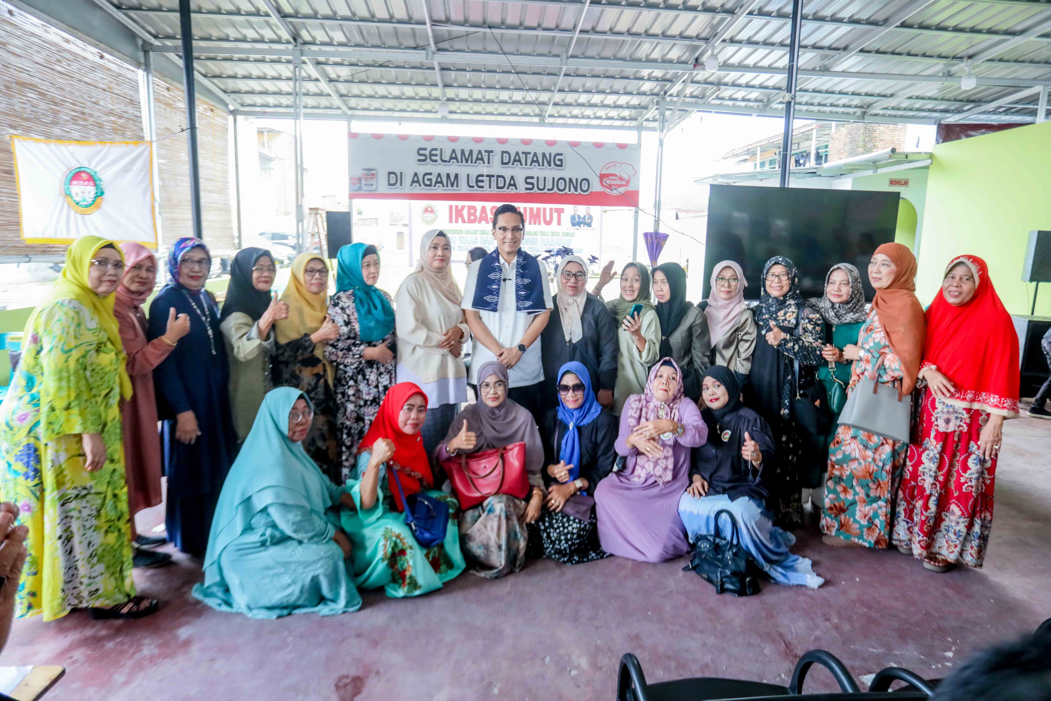 Diupah-upah Masyarakat Aek Kanopan Kota Medan, Rico Waas : Kita Bangun ...