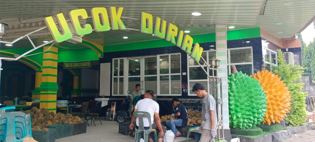 Ucok Durian : Beda Dengan Orang Medan, Tamu PON XXI Suka Durian Rasa ...