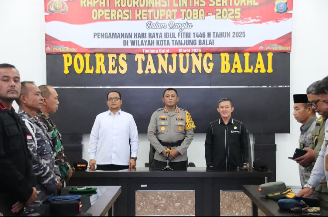 Wakil Wali Kota Tanjungbalai Ikuti Apel Gelar Pasukan Ketupat Toba 2025 di Mapolres Tanjungbalai ...