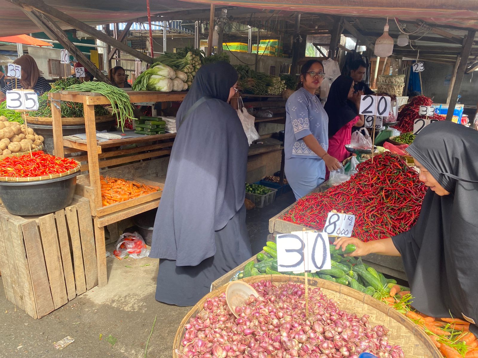 Harga Cabai Merah Naik Tajam di Medan, Cuaca Buruk Jadi Pemicu – Rubis.id