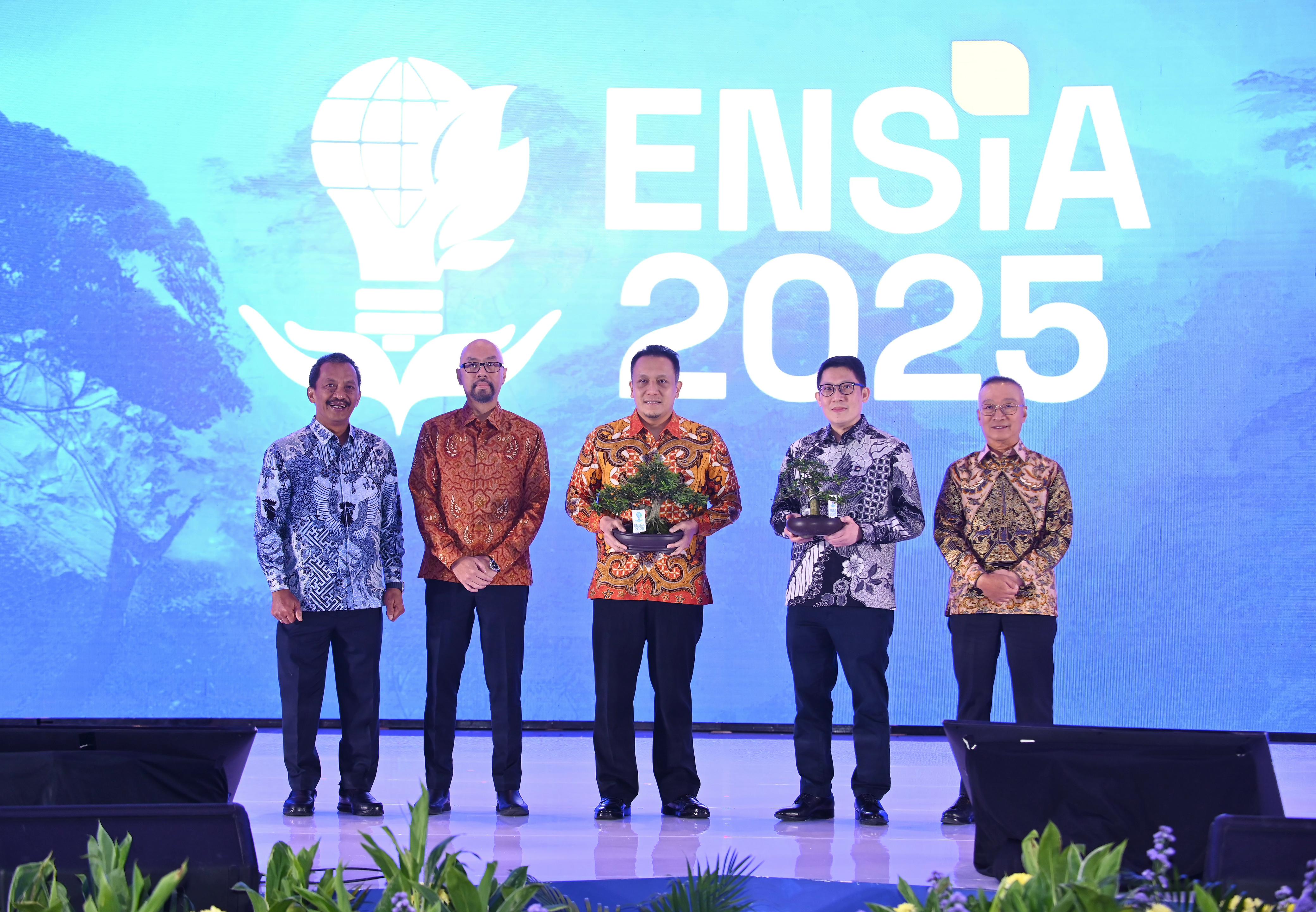 Pertamina Patra Niaga Sumbagut Raih 14 Penghargaan di ENSIA 2025, Buktikan Komitmen Inovasi dan ...